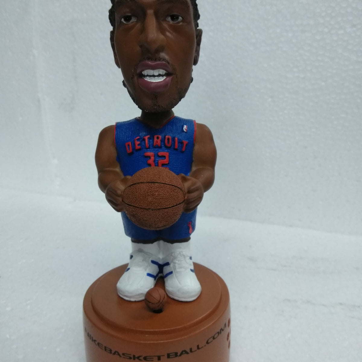 HAMILTON #32 PISTONS NIKE BBALL Bobblehead — BobblesGalore