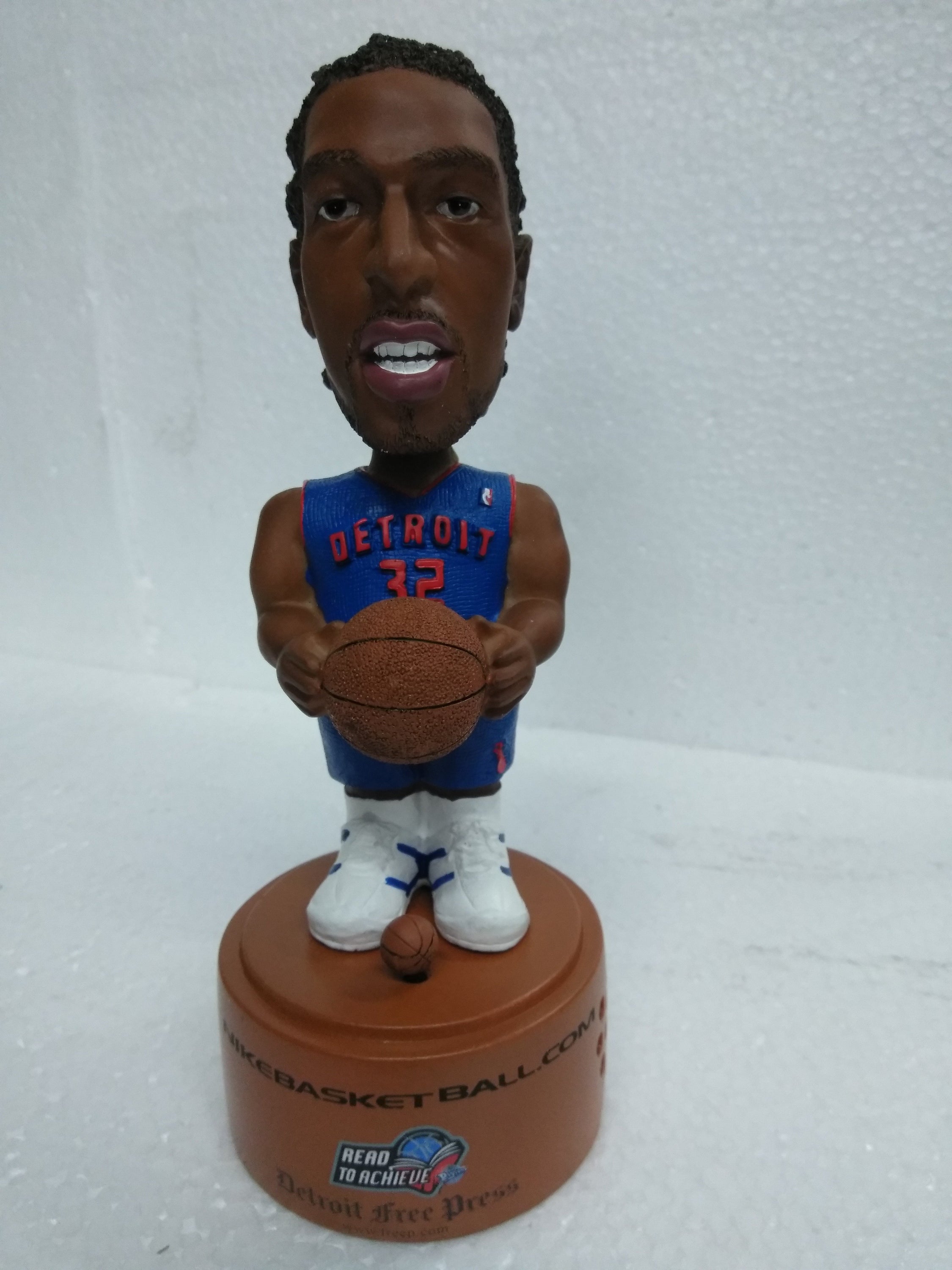 HAMILTON #32 PISTONS NIKE BBALL Bobblehead — BobblesGalore